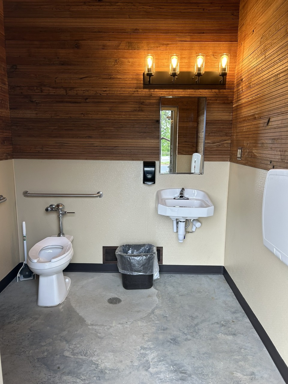 Heartwood Pavilion - Pottawattamie Conservation